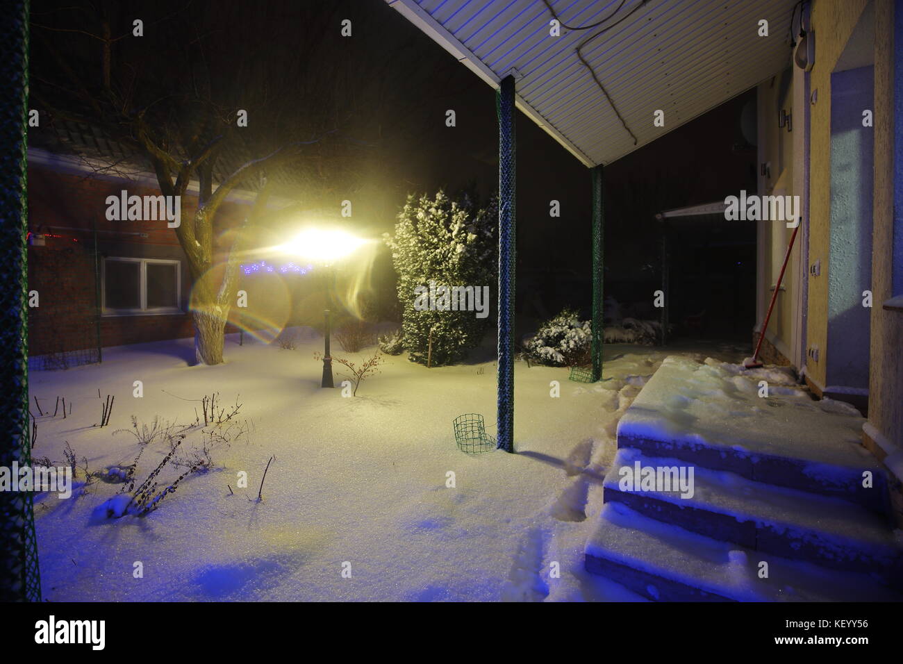 Garden in the backyard hi-res stock photography and images - Alamy