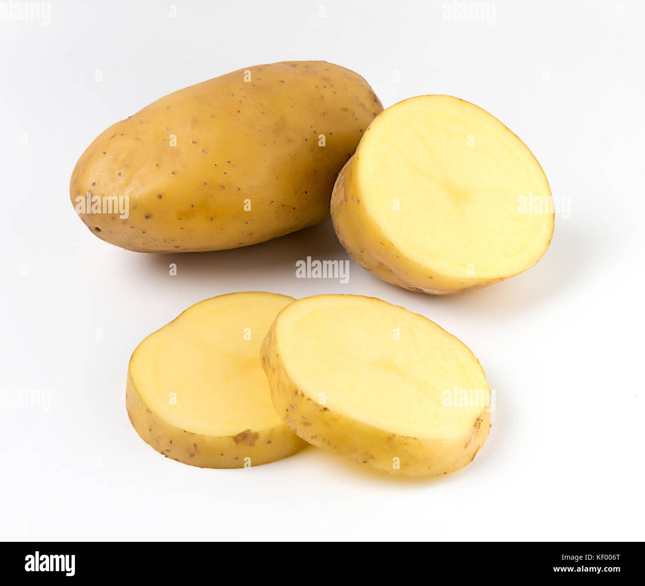 fresh organic potatoes potato vegetables Isolated on white background ...