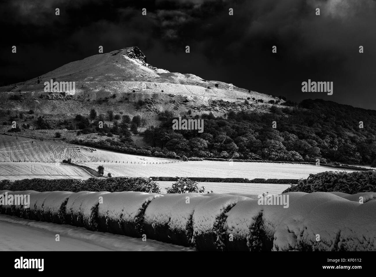 ROSEBERRY TOPPING IN MONOCHROME Stock Photo - Alamy
