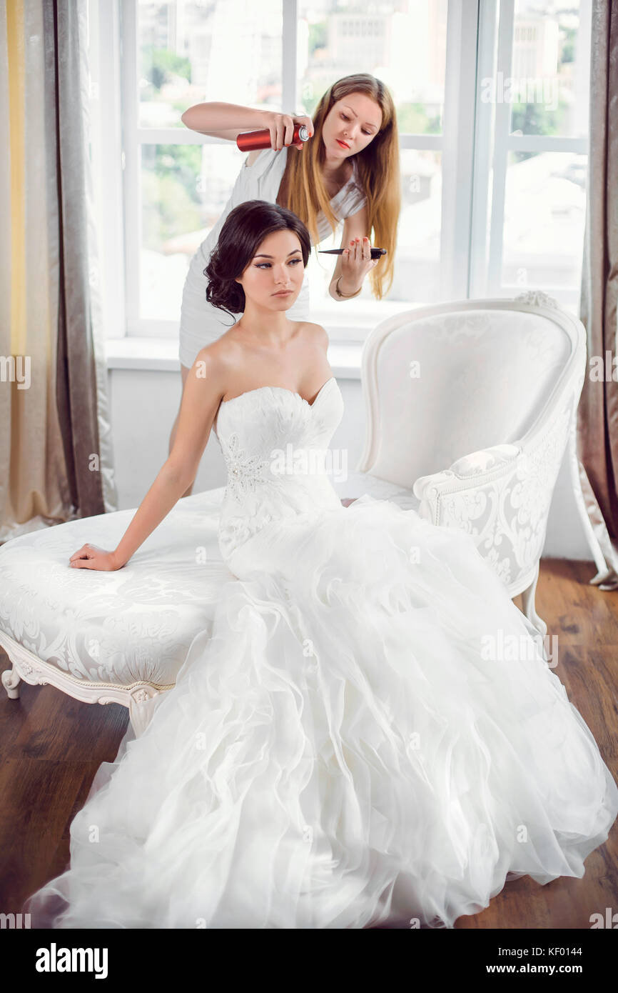 Hairstyle preparation hi-res stock photography and images - Alamy