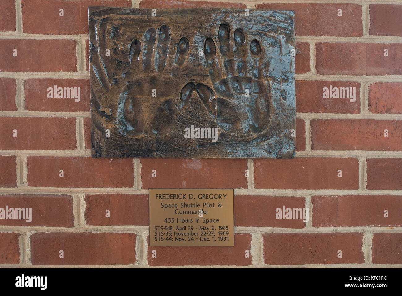 455 hours in space hi-res stock photography and images - Alamy