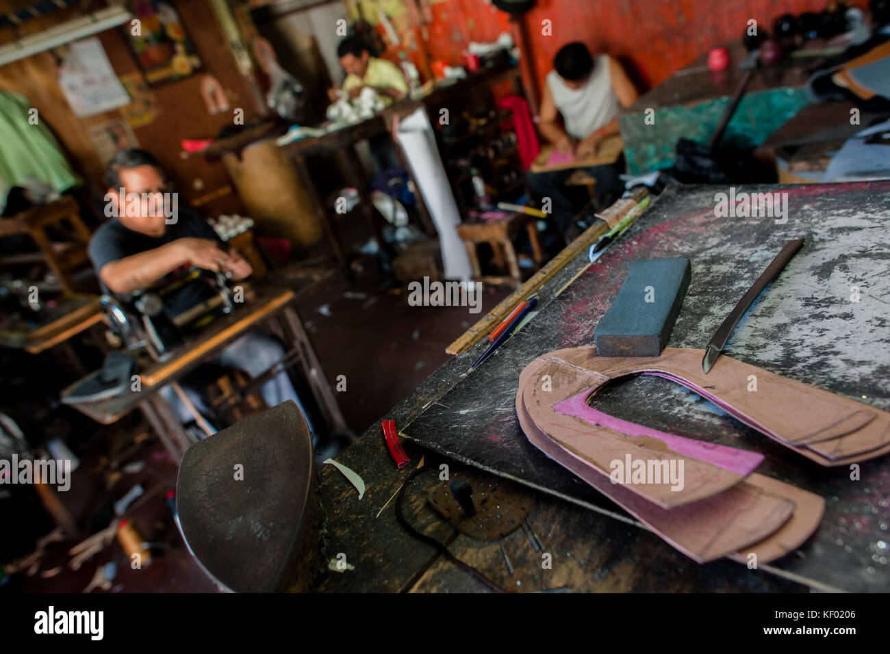 Shoe making tools hi-res stock photography and images - Alamy