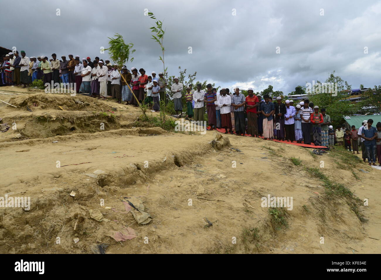 Rohingya refugees in myanmar hi-res stock photography and images - Alamy