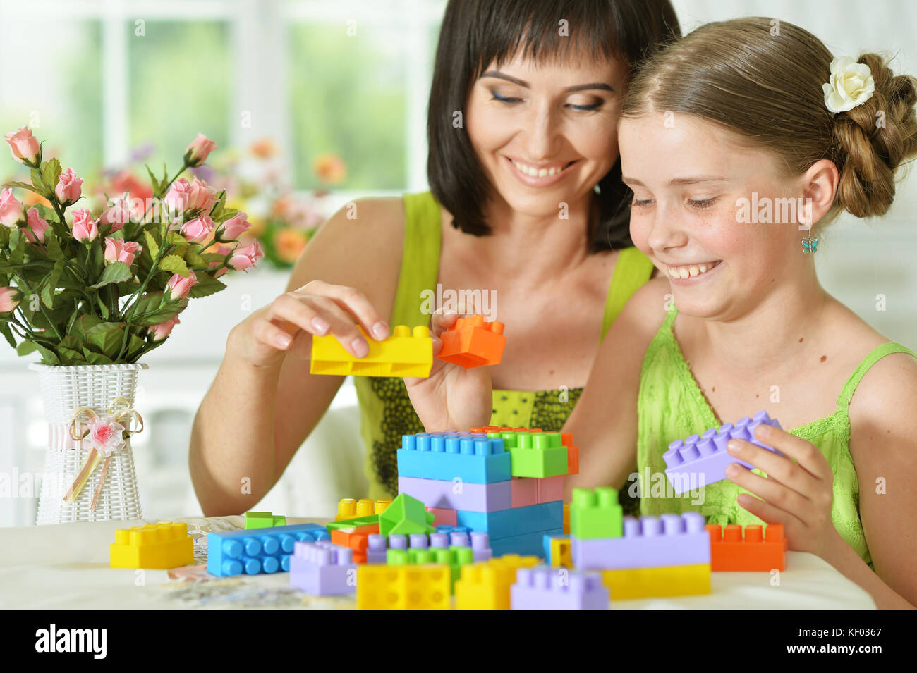 Child blocks hi-res stock photography and images - Alamy