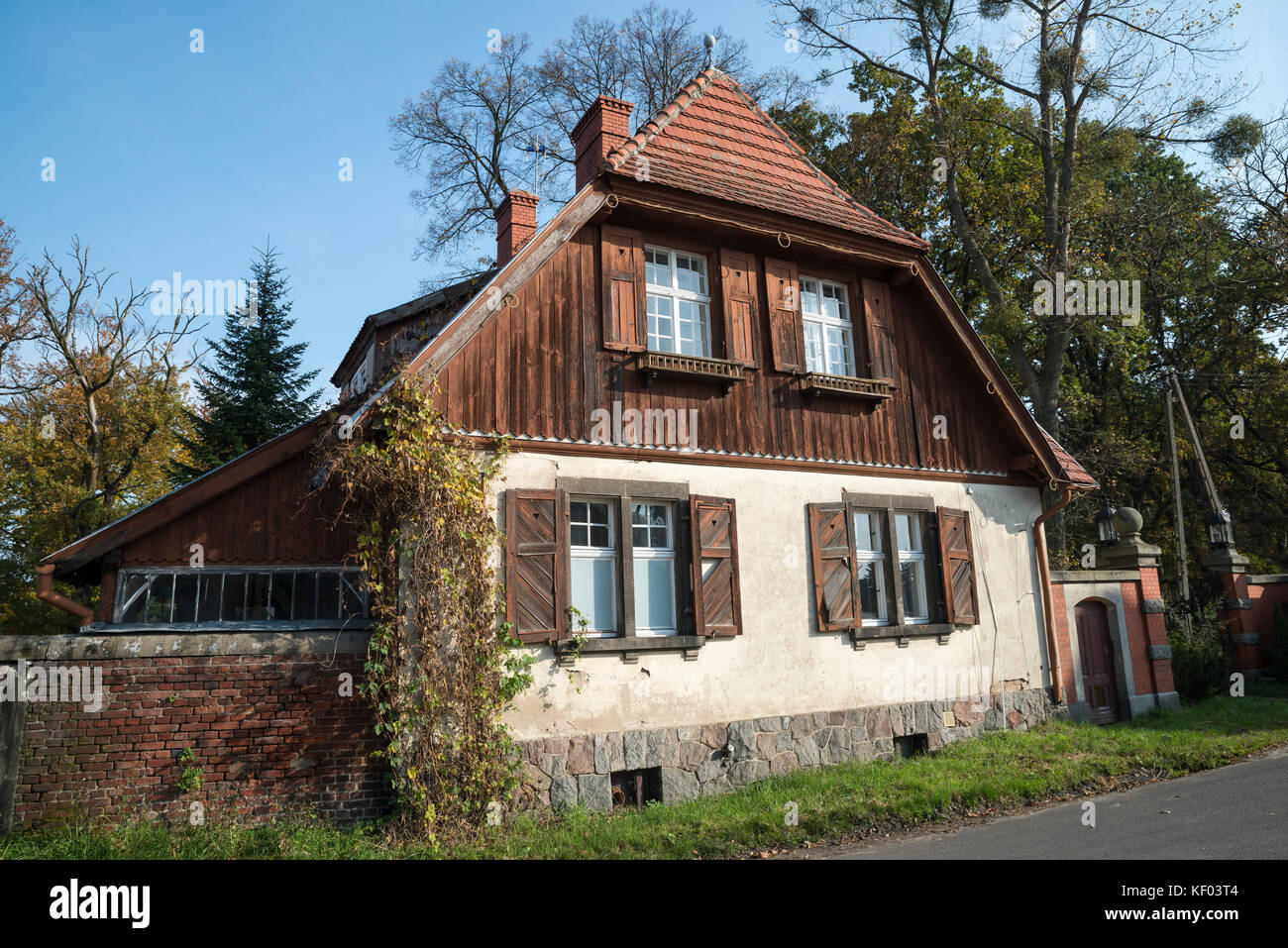Castle (b.1870 - 1872) in Wasowo, Gmina Kuślin, Nowy Tomyśl County ...