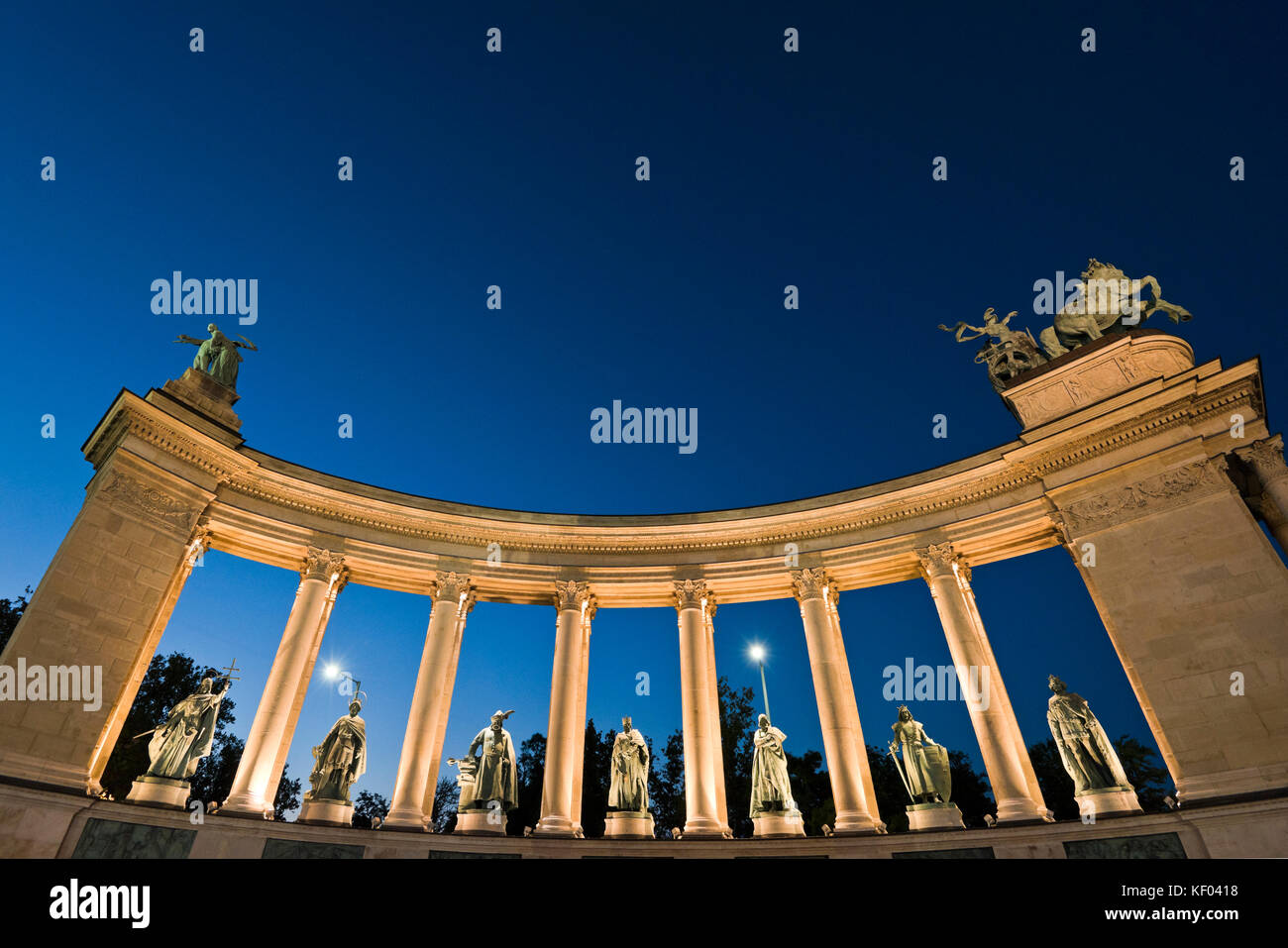 Horizontal view of Heroes' Square in Budapest at night Stock Photo - Alamy