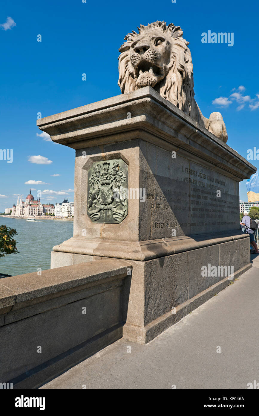 Lion on the szechenyi chain bridge hi-res stock photography and images ...