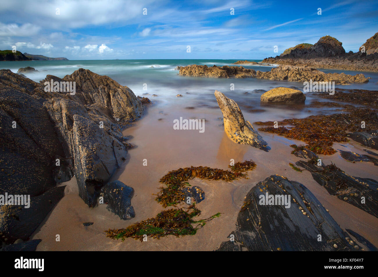 Traeth Llyfyn beach, Pembrokeshire Stock Photo - Alamy
