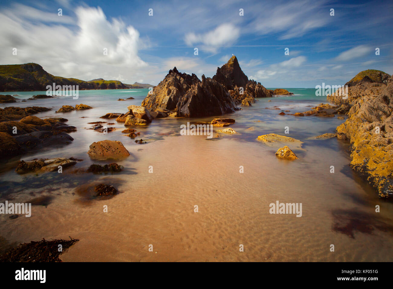 Traeth Llyfyn beach, Pembrokeshire Stock Photo - Alamy