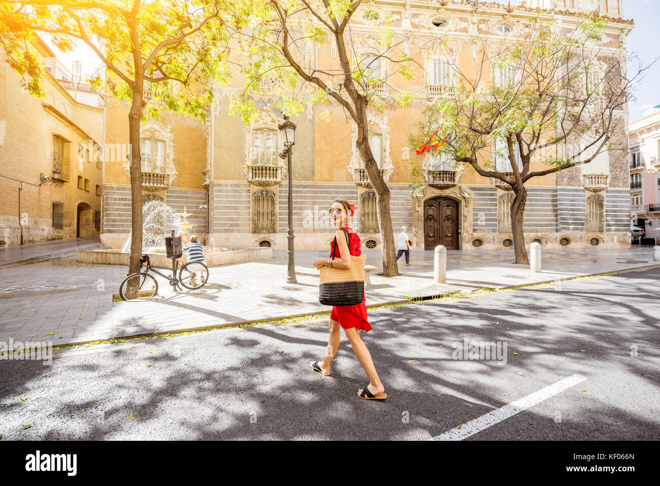 Woman traveling in Valencia city Stock Photo - Alamy