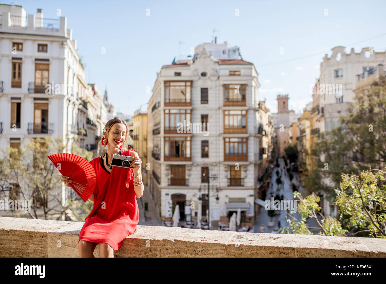 Woman traveling in Valencia city Stock Photo - Alamy