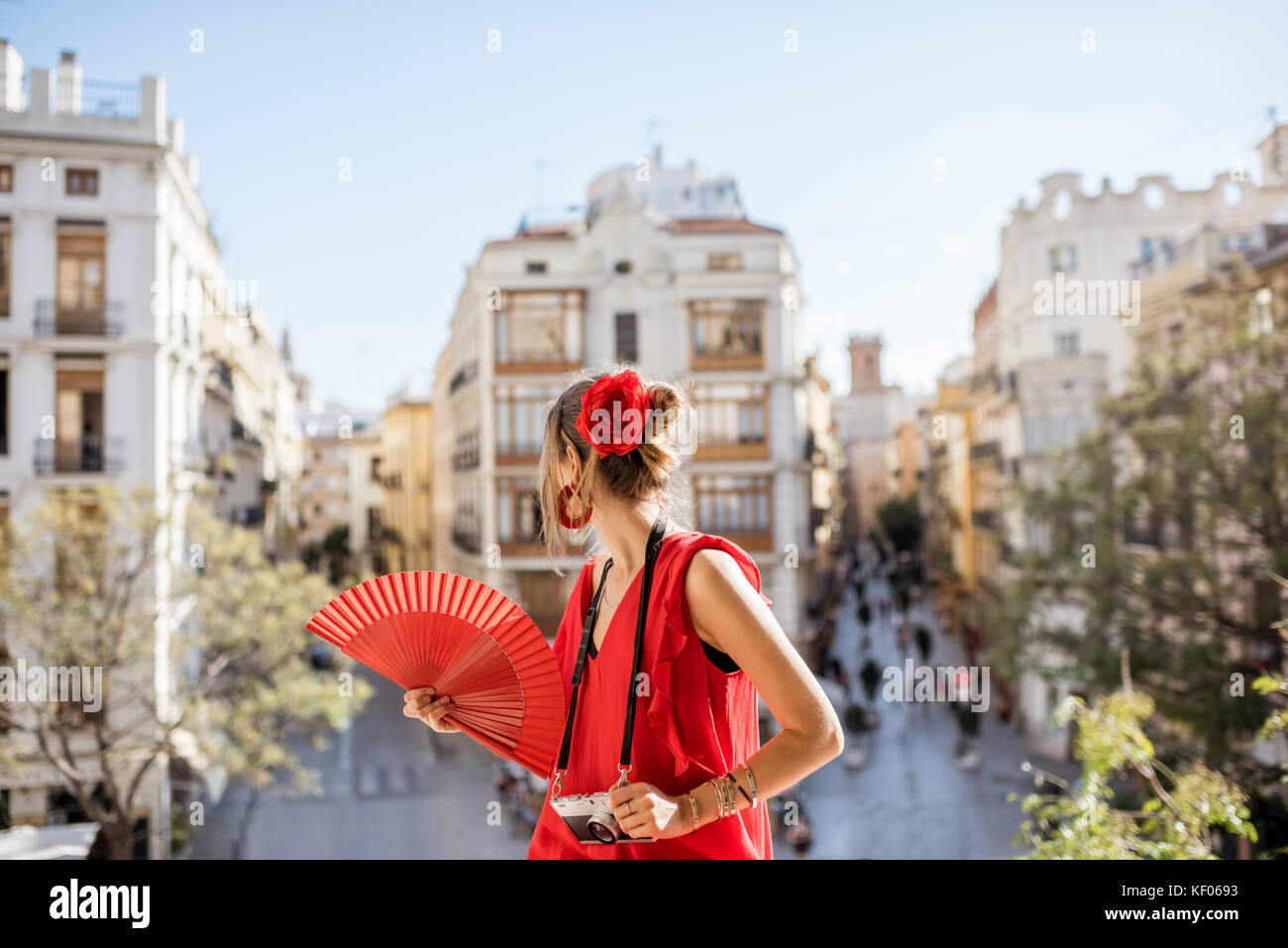 Woman traveling in Valencia city Stock Photo - Alamy