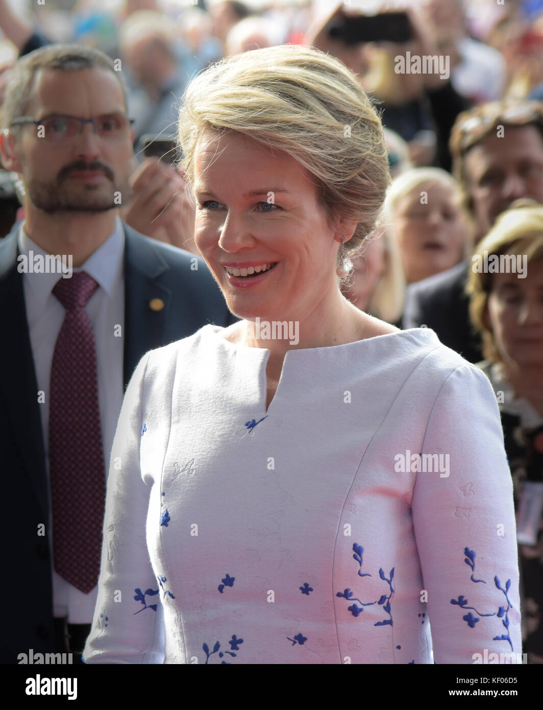 Queen mathilde hi-res stock photography and images - Alamy