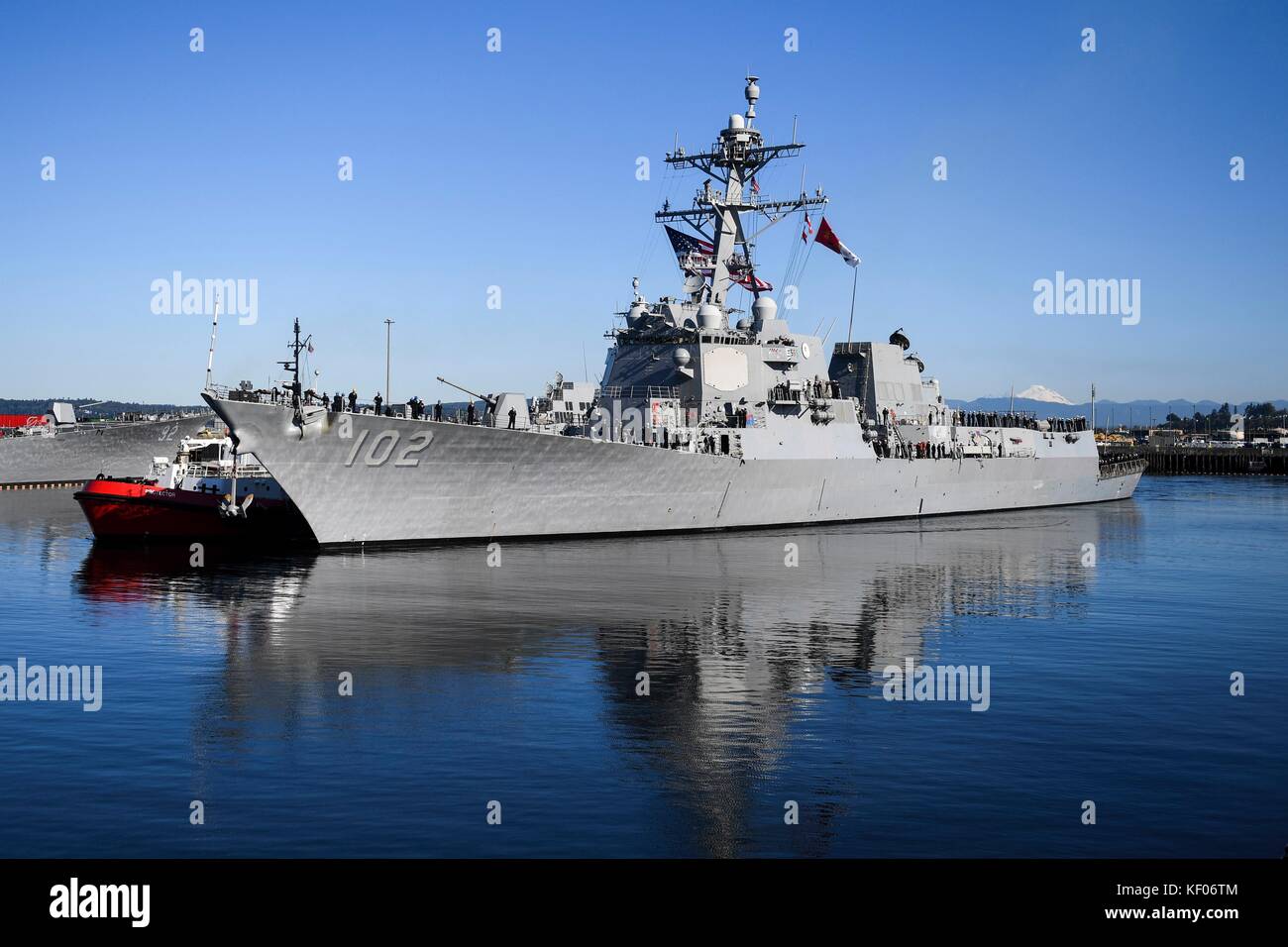 The U.S. Navy Arleigh Burke-class guided-missile destroyer USS Sampson ...