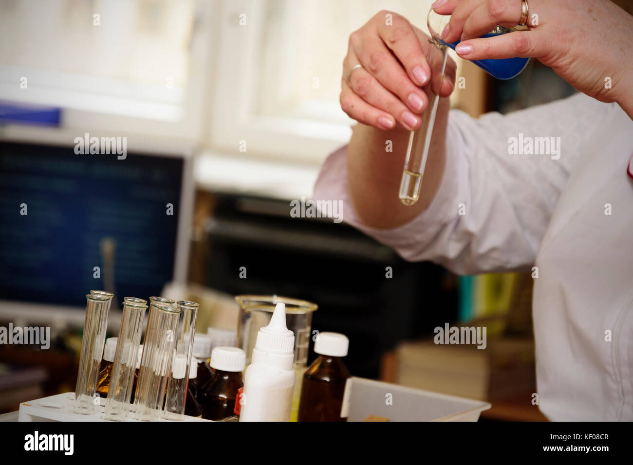 University laboratory high school hi-res stock photography and images ...