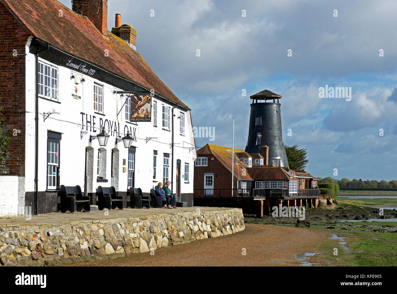 Langstone harbour royal oak hi-res stock photography and images - Alamy