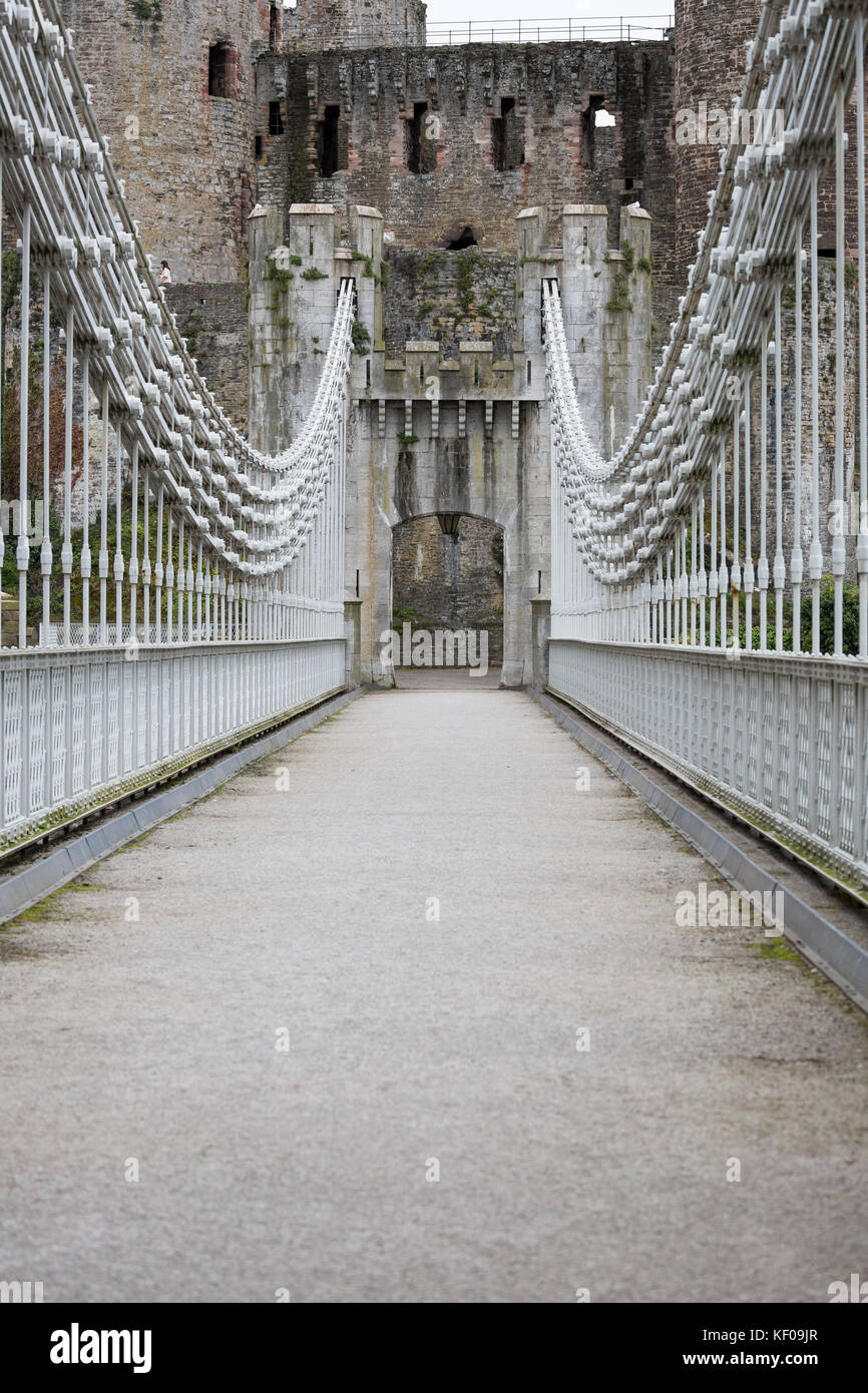 Wrought iron lattice bridge hi-res stock photography and images - Alamy