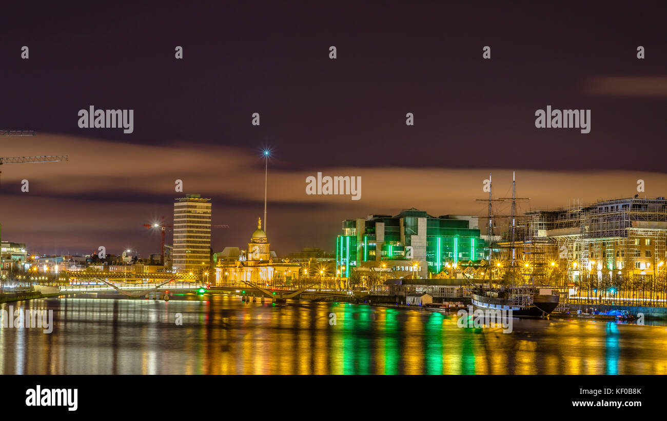 Dublin, Ireland, night view of The Custom House, Jean Johnston Tall ...