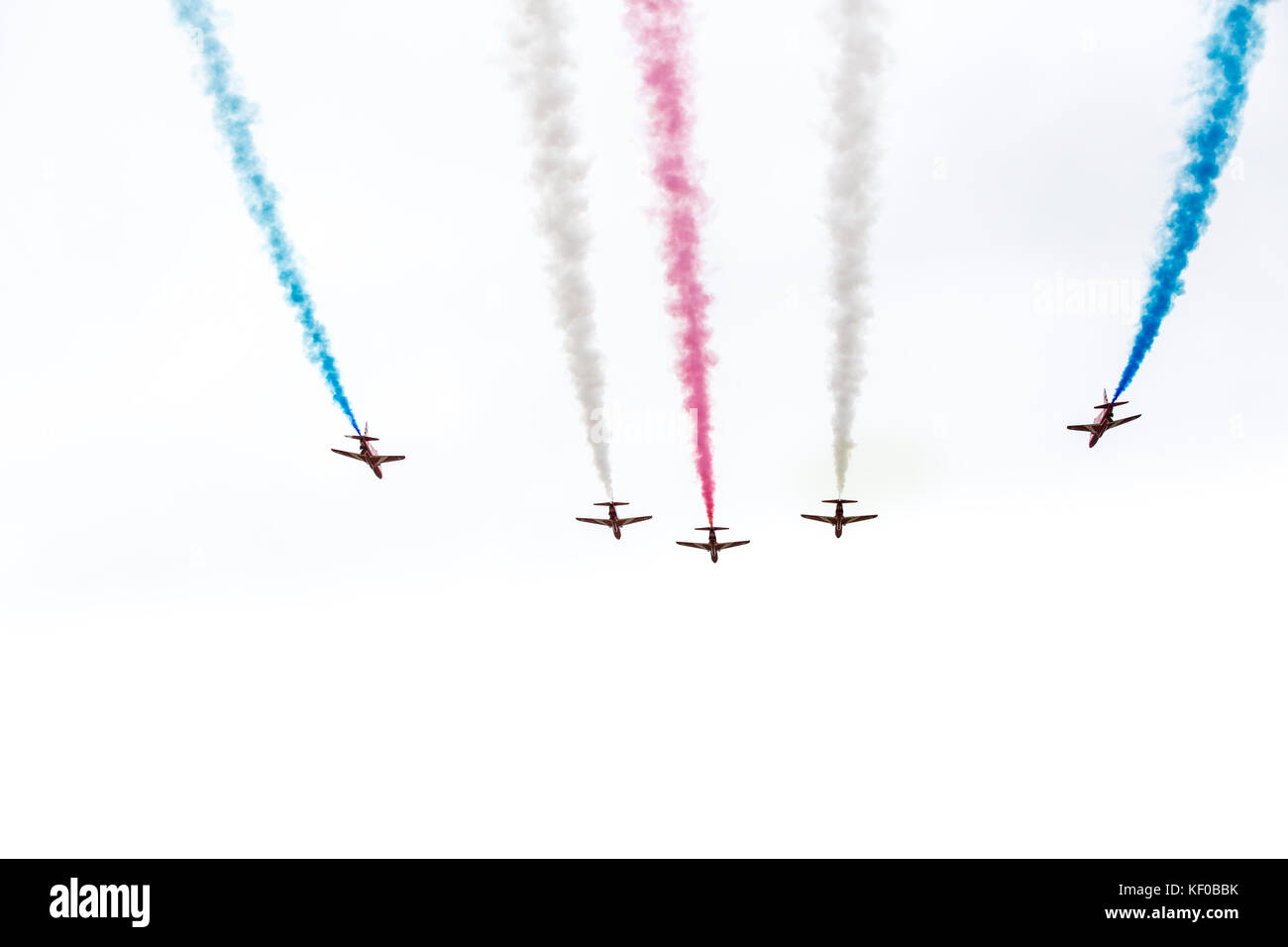 Aircraft flying coloured smoke display hi-res stock photography and ...
