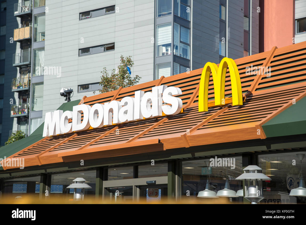 Mcdonalds signage hi-res stock photography and images - Alamy