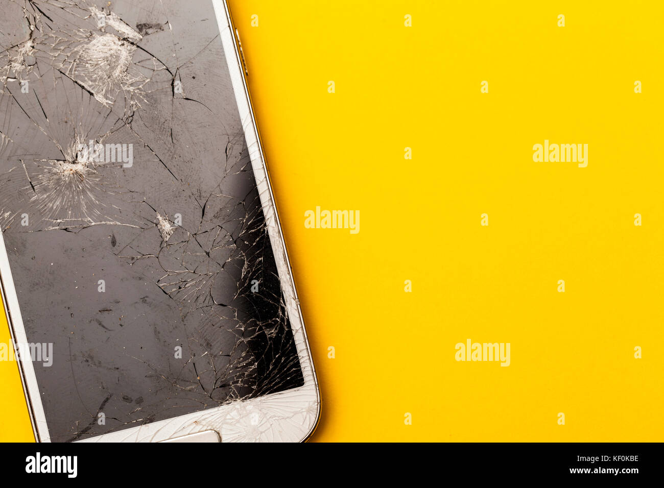 Screen smashed hi-res stock photography and images - Alamy