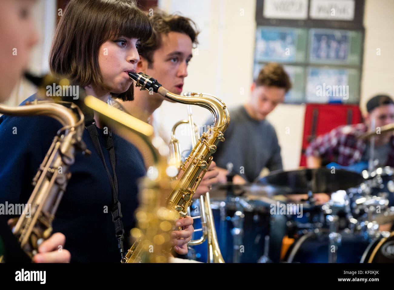 Woman saxaphone hi-res stock photography and images - Alamy