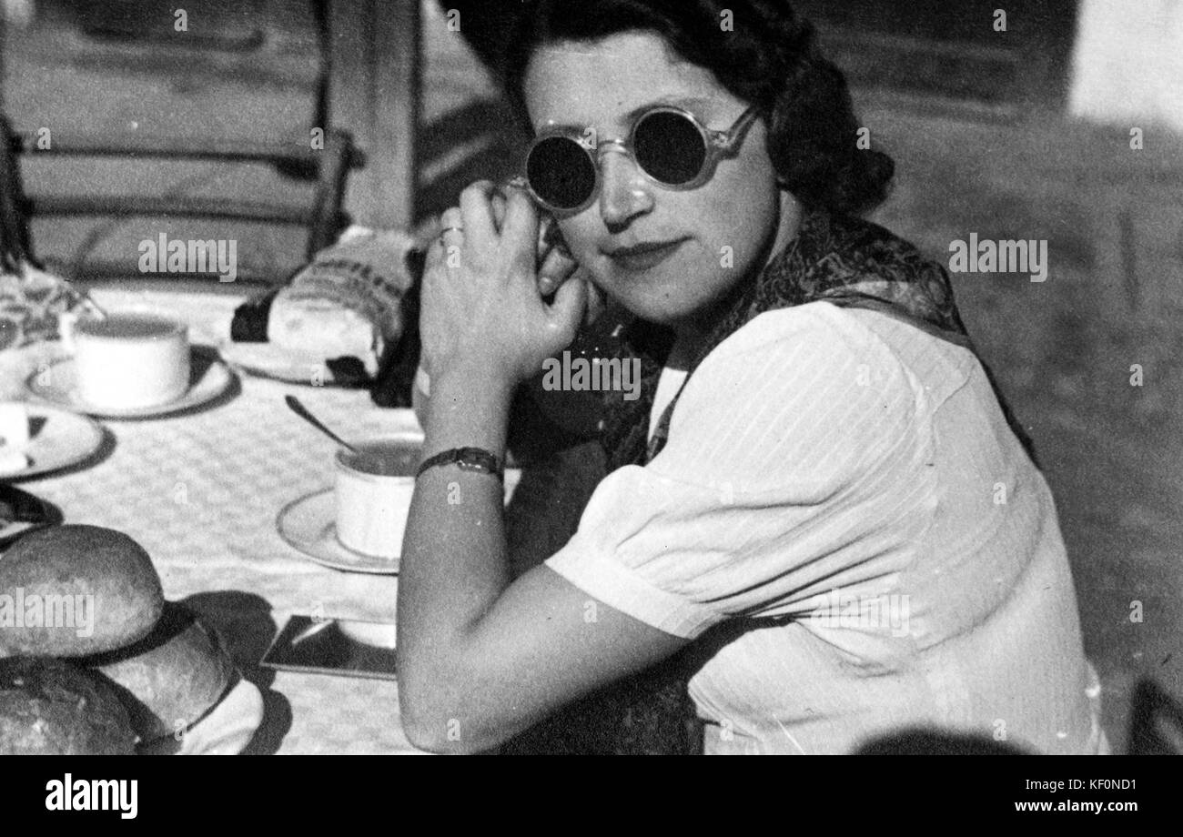 Lifestyle food hospitality Black and White Stock Photos & Images - Alamy