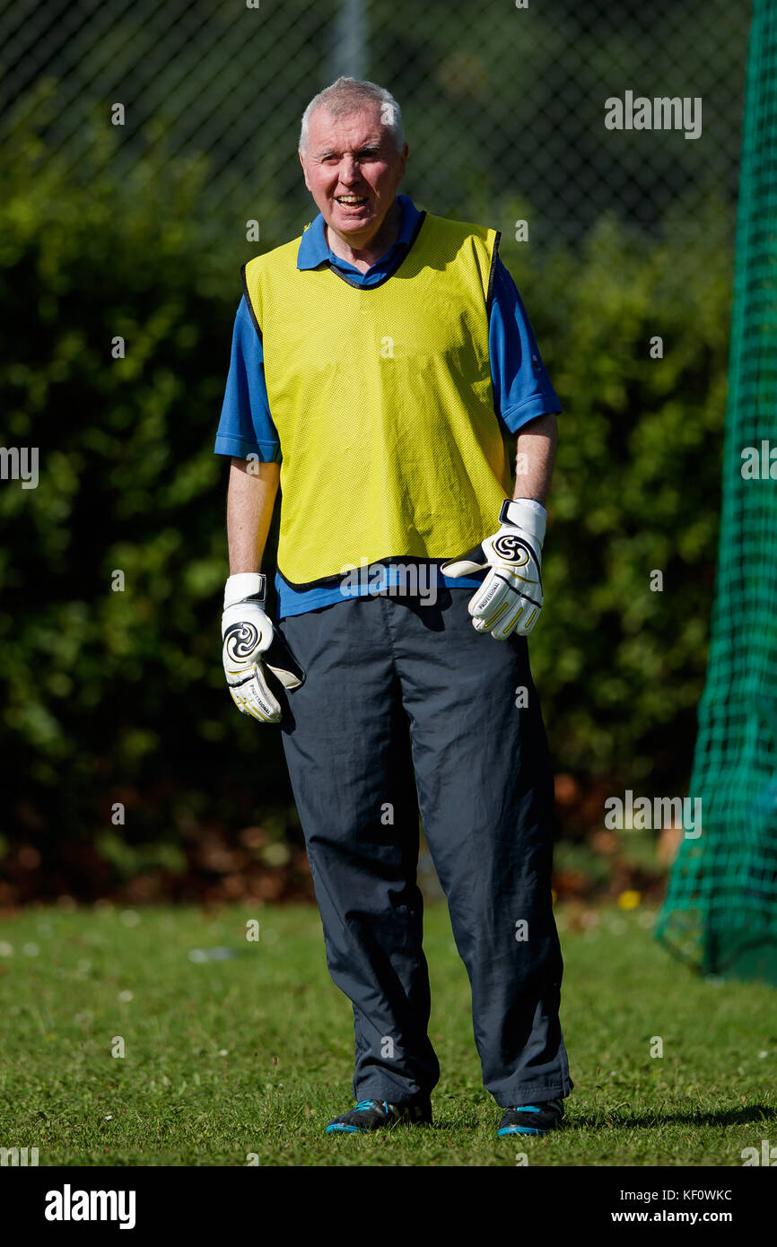 Walking football elderly people hi-res stock photography and images - Alamy