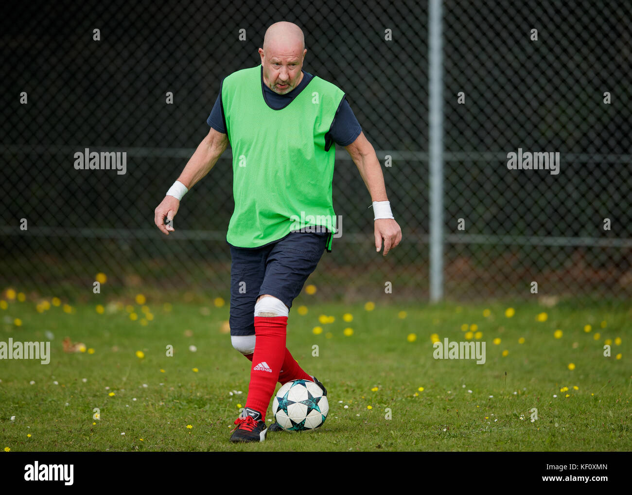 Walking football elderly people hi-res stock photography and images - Alamy
