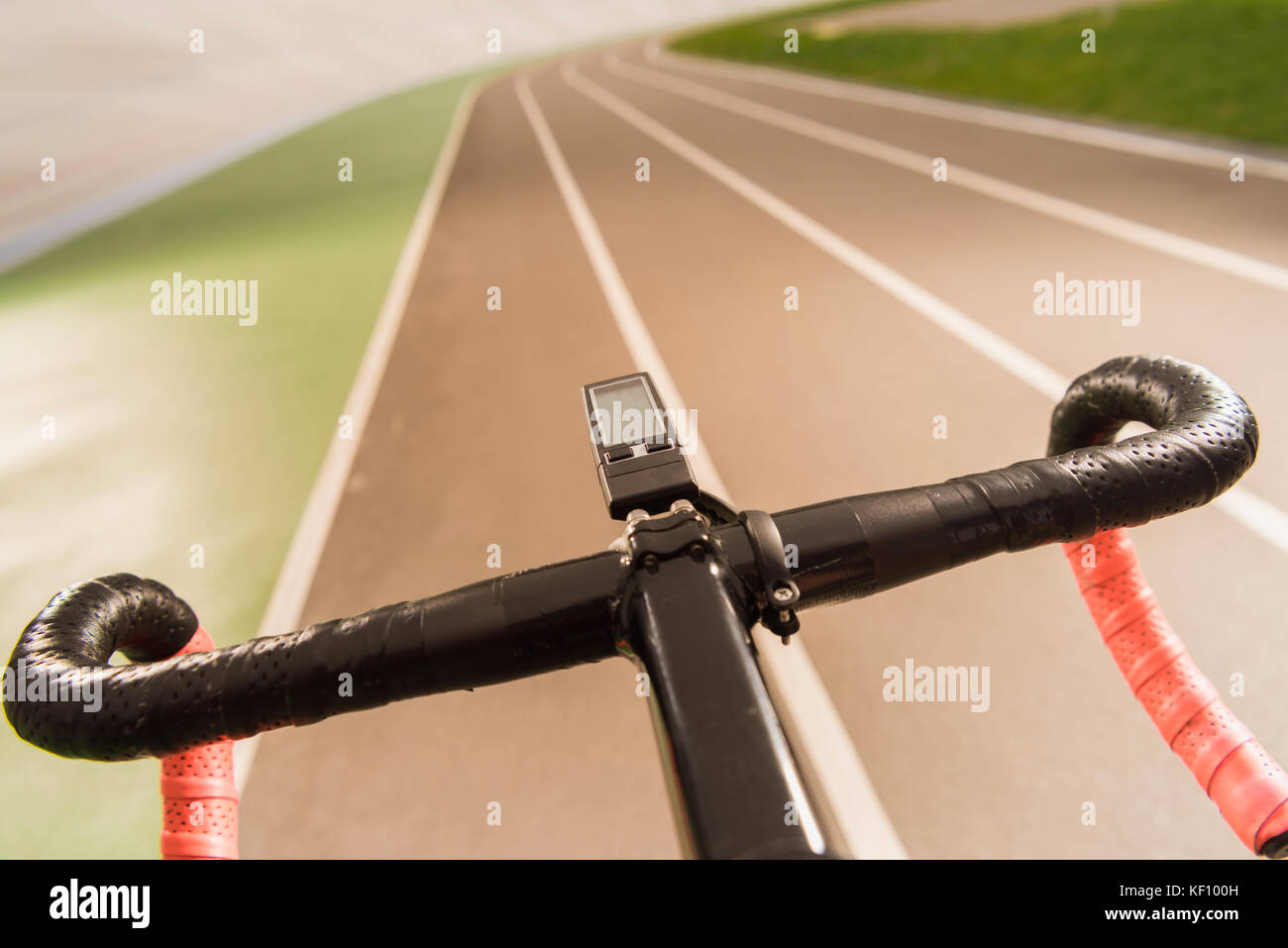 bicycle handle bar Stock Photo - Alamy