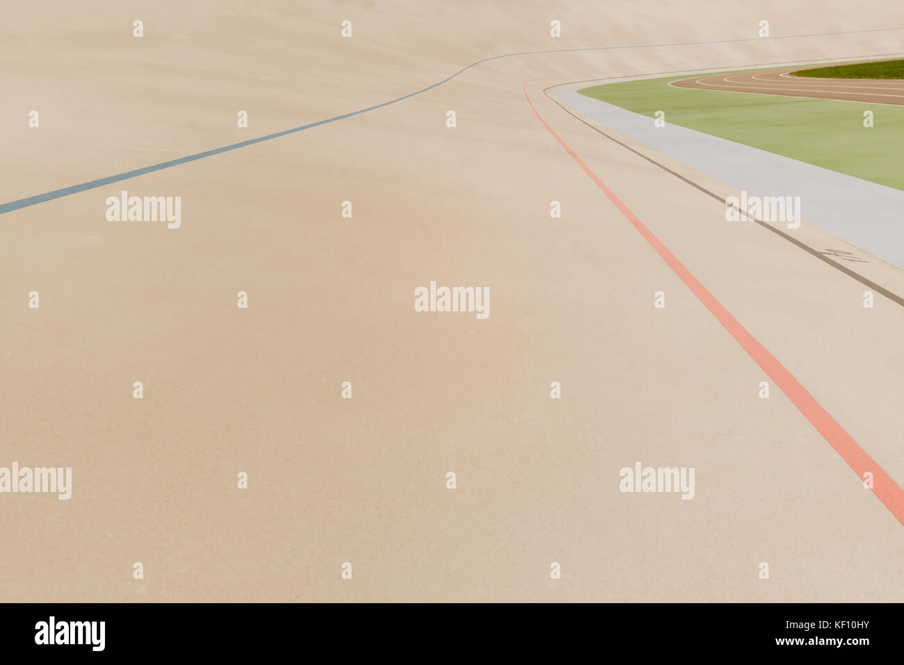 Activity track hi-res stock photography and images - Alamy