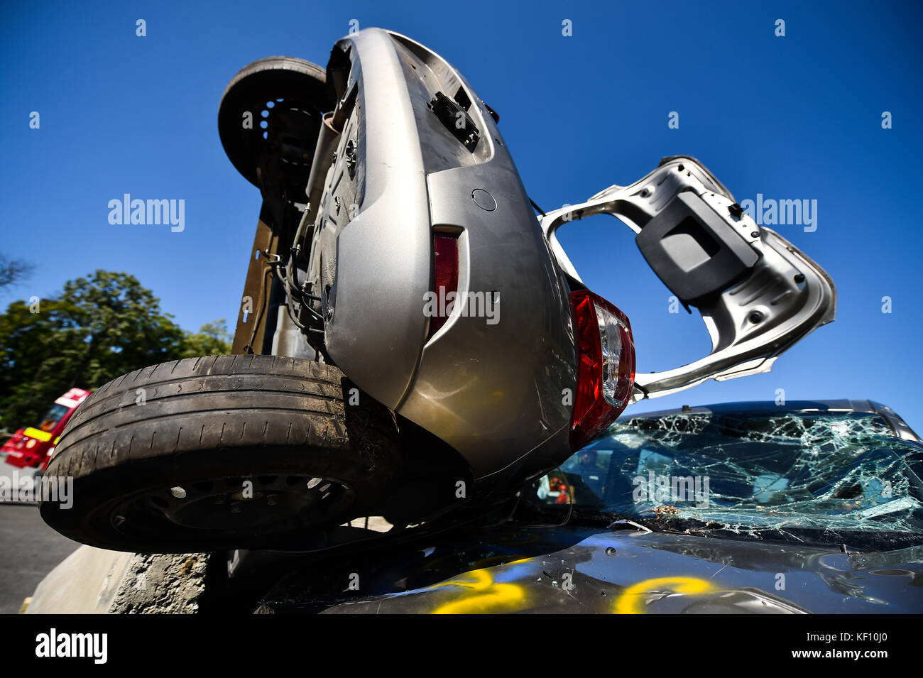 Scene of a car crash and emergency rescue service in action Stock Photo ...
