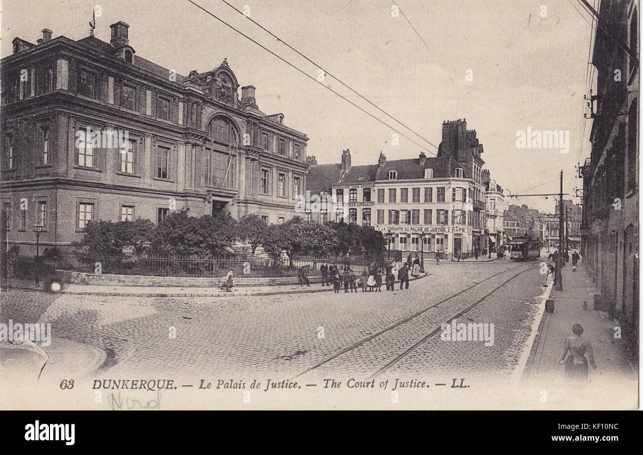 This image features the Palais de Justice in Dunkerque, a notable ...