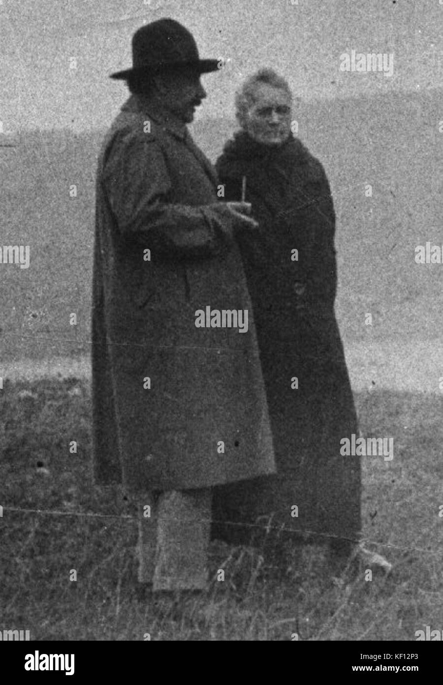 Marie Curie and Albert Einstein Stock Photo - Alamy