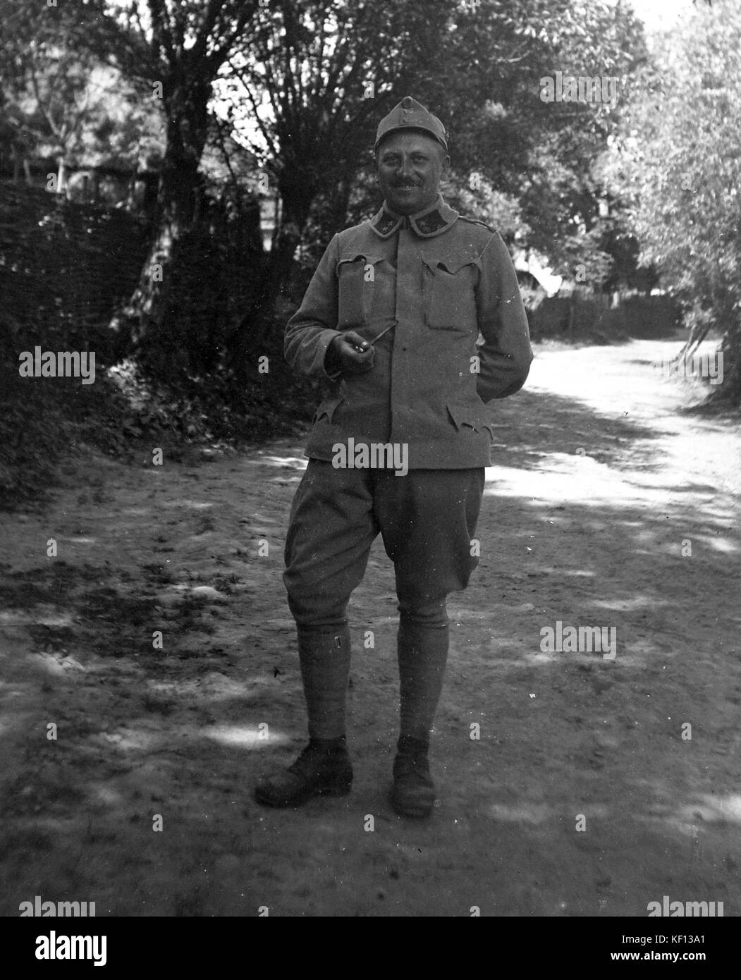 First World War, uniform, man, garden, smile 11478 Stock Photo - Alamy