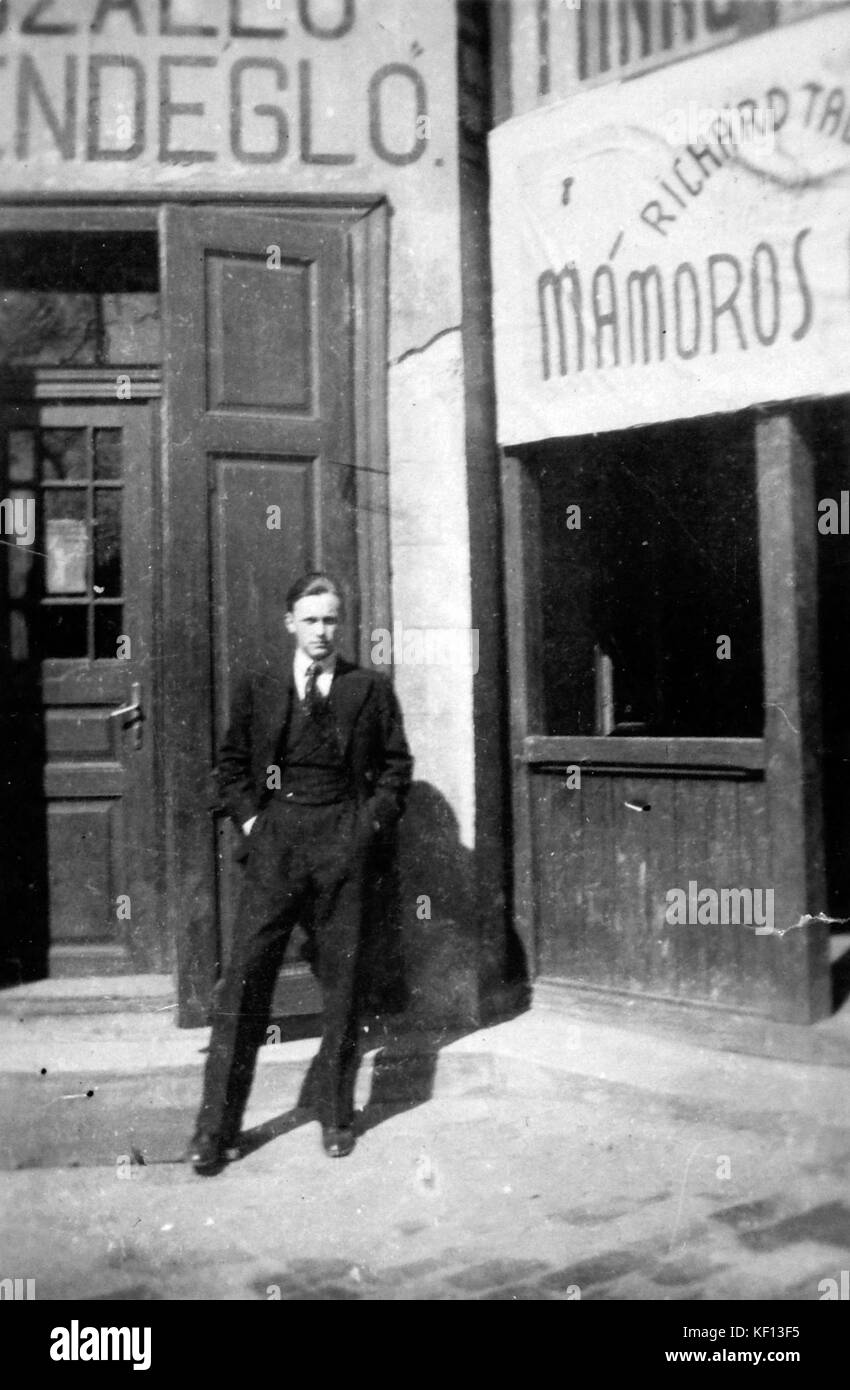 Restaurant customer experience Black and White Stock Photos & Images ...