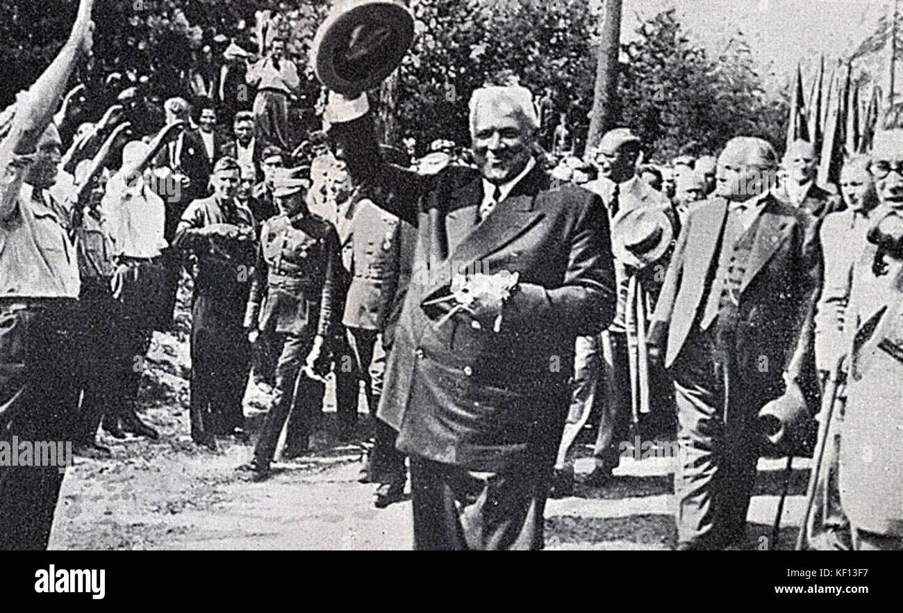 Karlis hi-res stock photography and images - Alamy