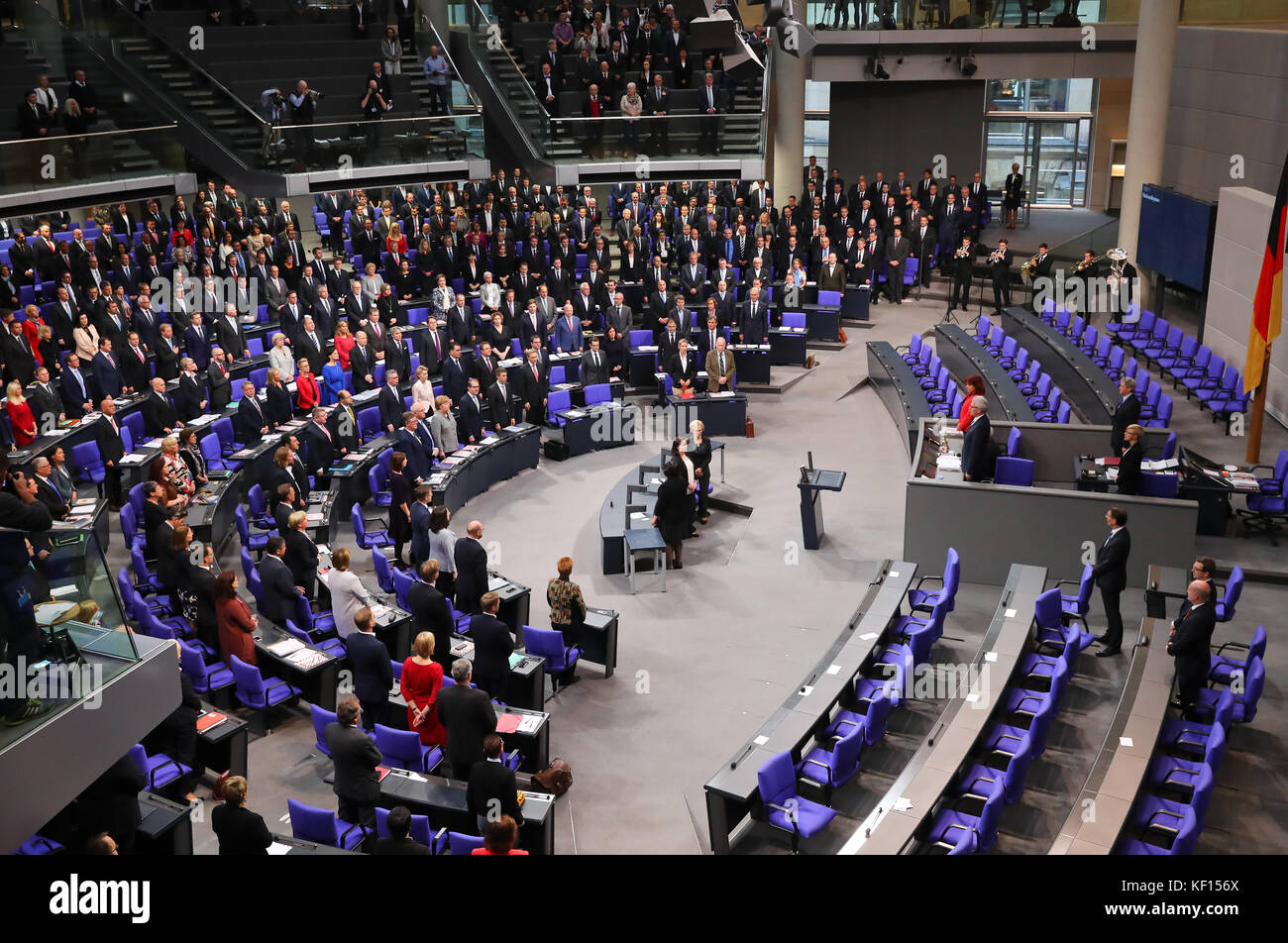 Berlin, Germany. 24th Oct, 2017. Deputies rising for the national ...