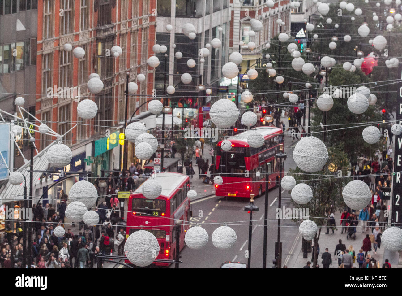 London, UK. 24th Oct, 2017. Large balls like falling snow flakes ...