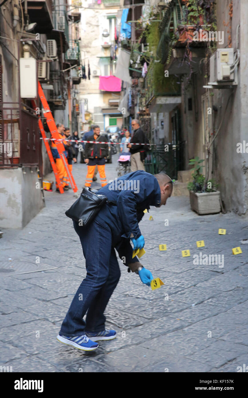 Naples, Italy. 24th October, 2017. Naples, police make the reliefs on ...