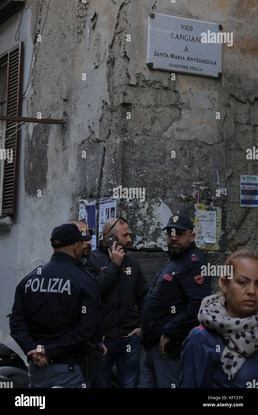 Naples, Italy. 24th October, 2017. Naples, police make the reliefs on ...