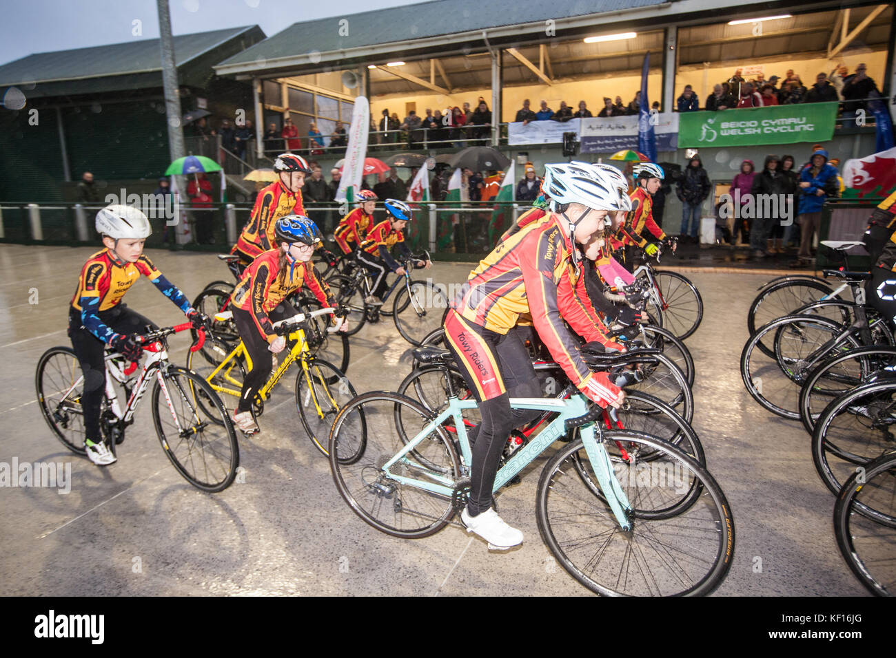 Carmarthen park velodrome hi-res stock photography and images - Alamy