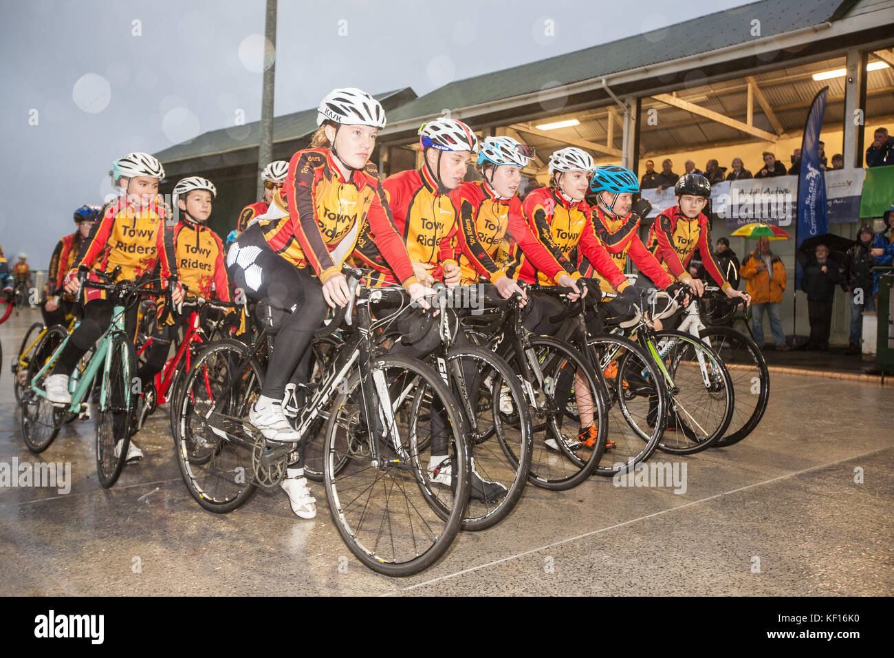 Carmarthen, Camarthenshire, Wales, UK. 24th October, 2017. Cyclist from ...