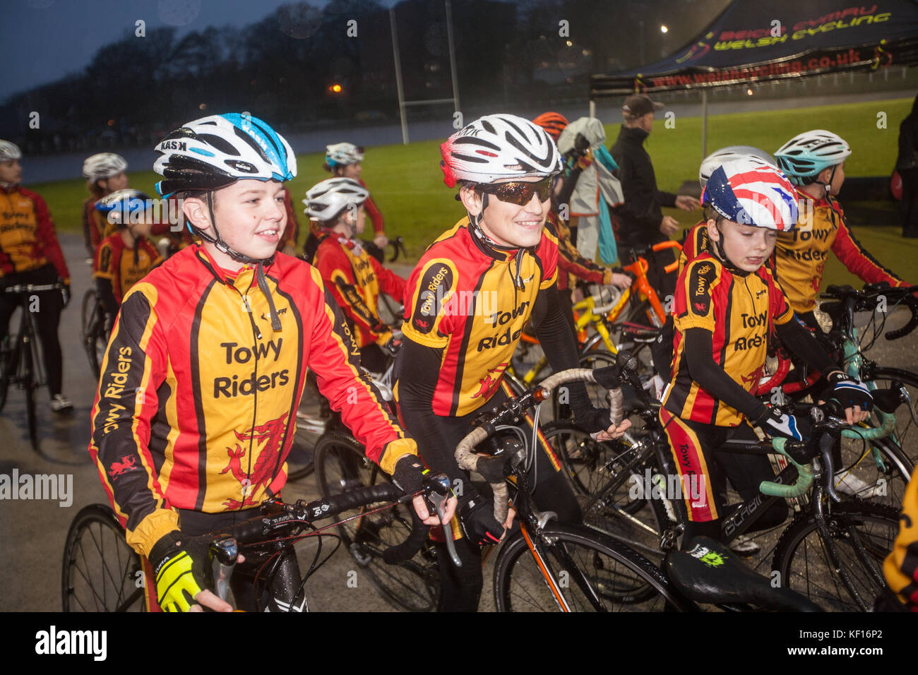 1900 cycling hi-res stock photography and images - Alamy