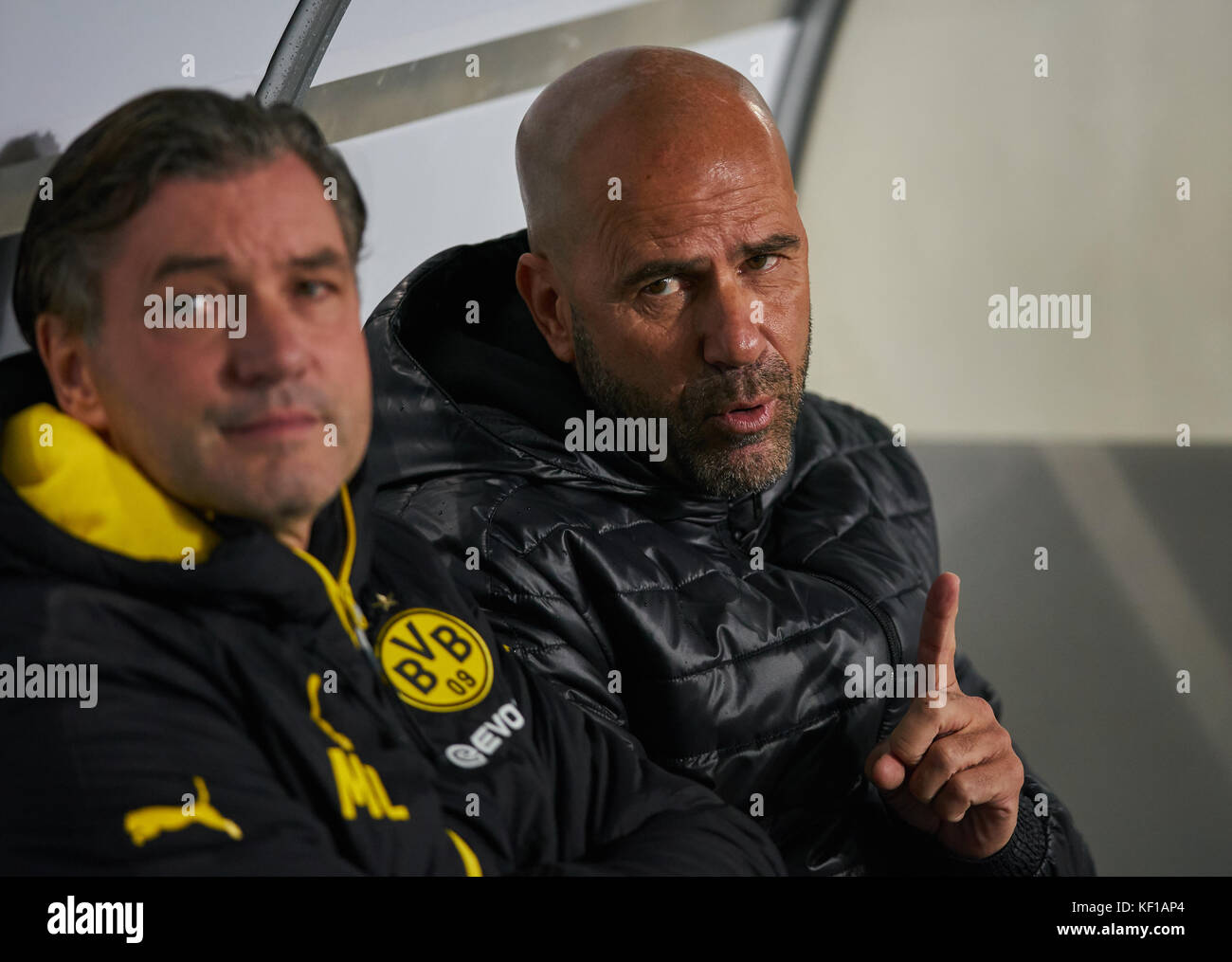 Magdeburg, Germany. 24th Oct, 2017. DFB-Pokal Soccer match, Magdeburg ...