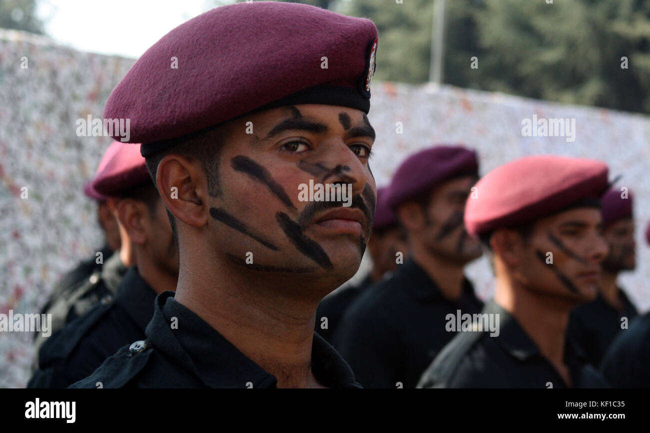 Indian commandos hi-res stock photography and images - Alamy