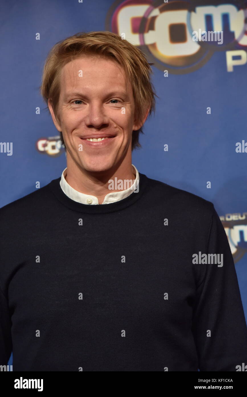 Cologne, Germany. 24th Oct, 2017. Comedian Simon Gosejohann arrives for ...