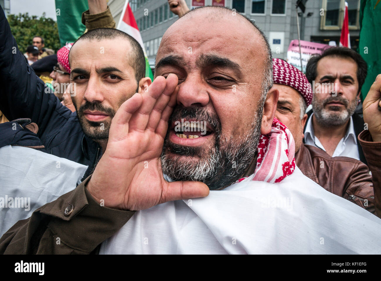 Passive protestor hi-res stock photography and images - Alamy