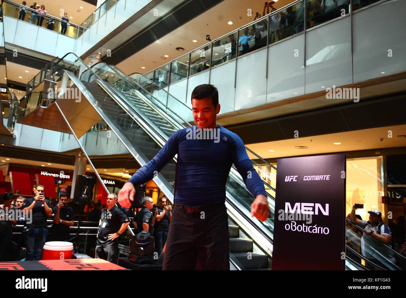 Take machida hi-res stock photography and images - Alamy