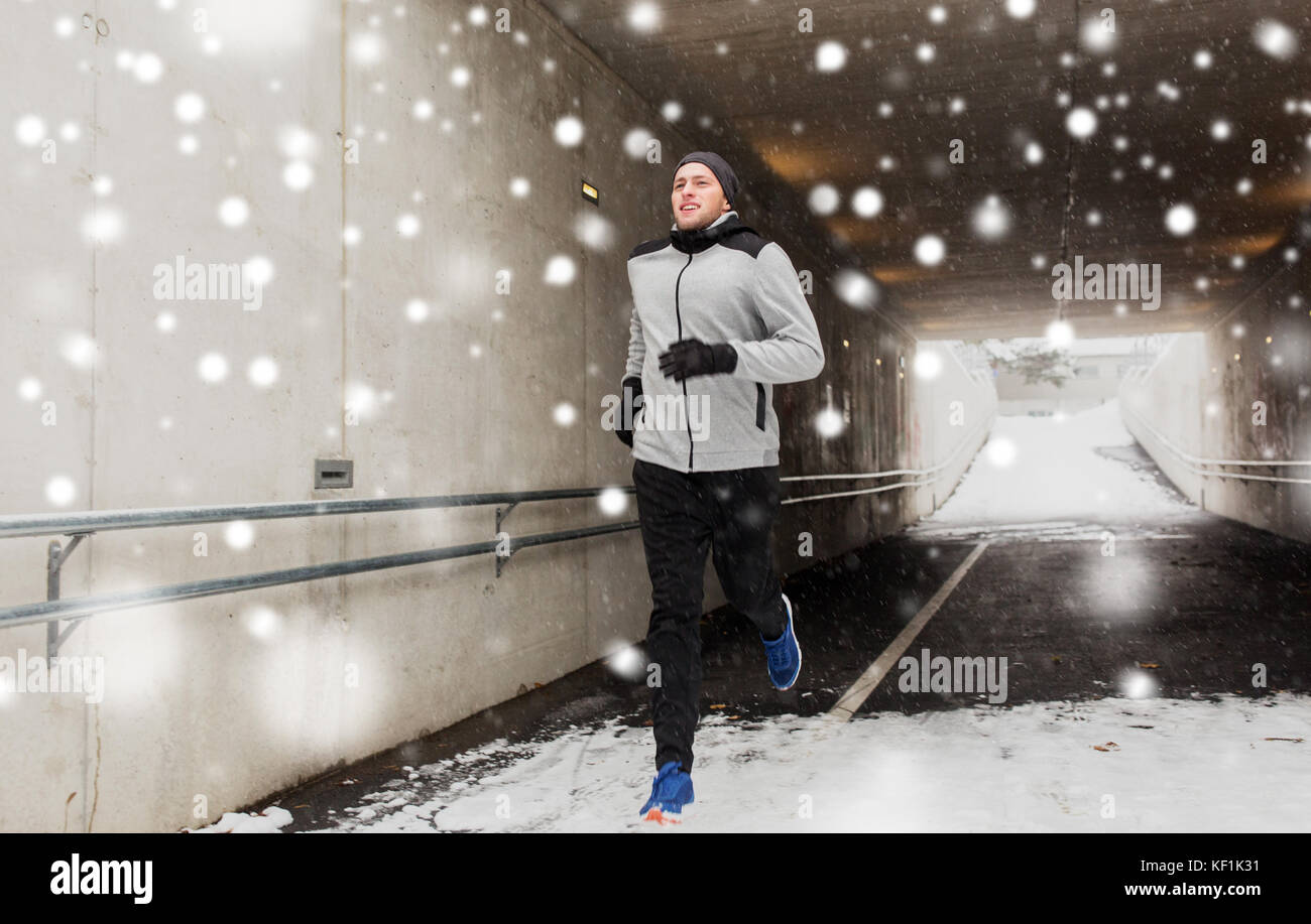 Smiling subway hi-res stock photography and images - Alamy